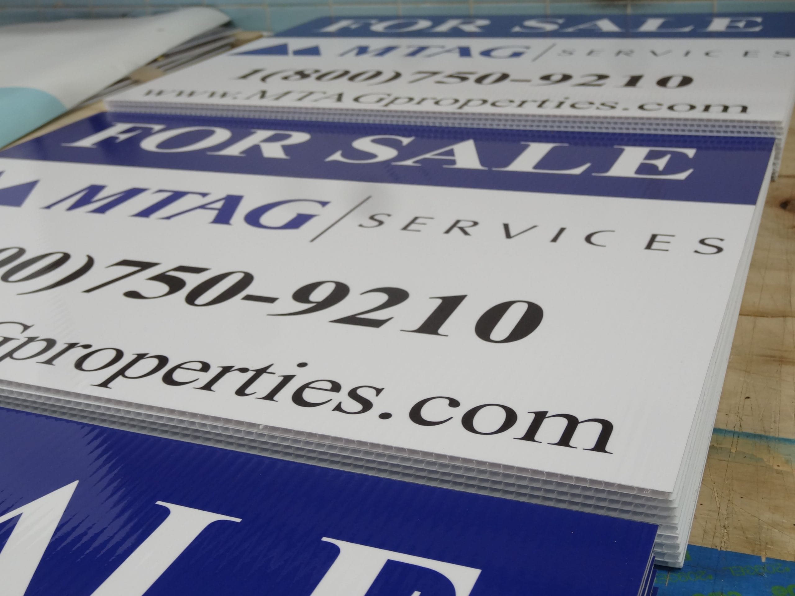 Rigid Corrugated Coroplast Material for Indoor and Outdoor Use