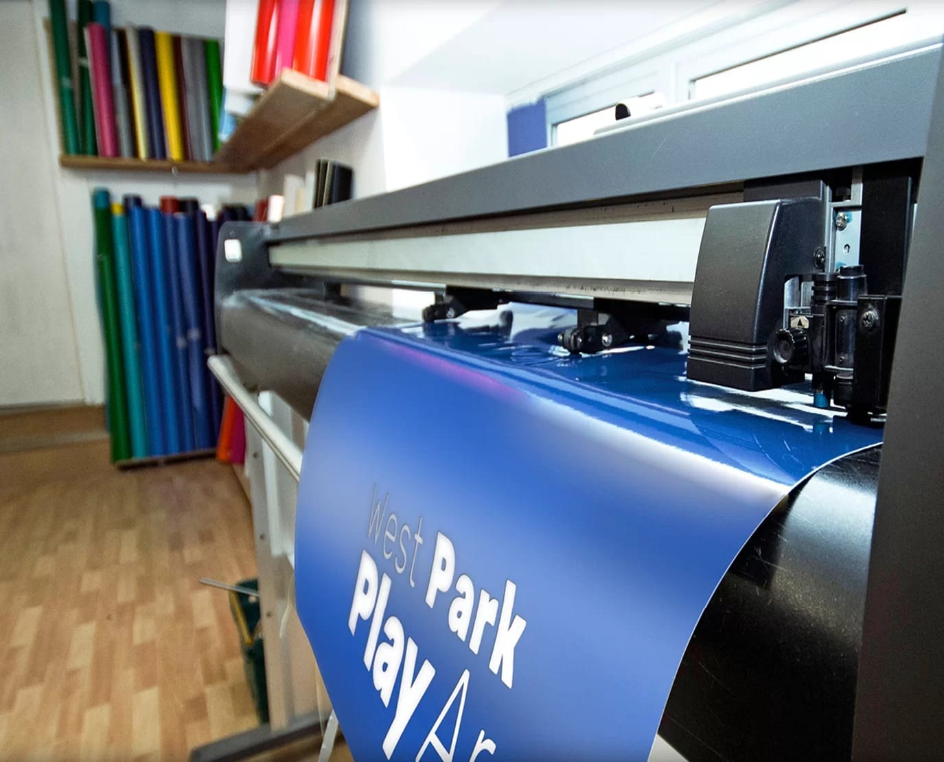 Custom Cut Vinyl Lettering and Decals Printing in NJ